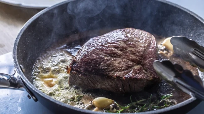 The Biggest Mistake You Can Make When Searing A Steak-sygle.com